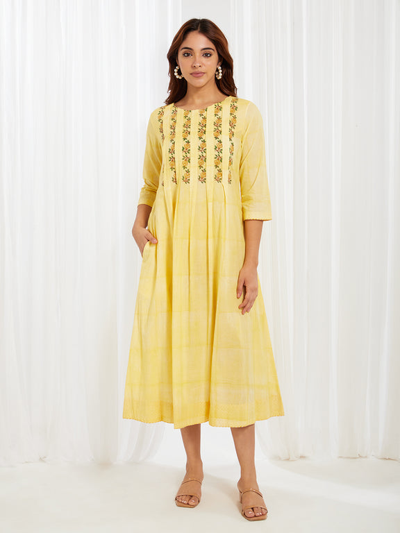 Box Pleat Dress – RenuBhagwatDesign